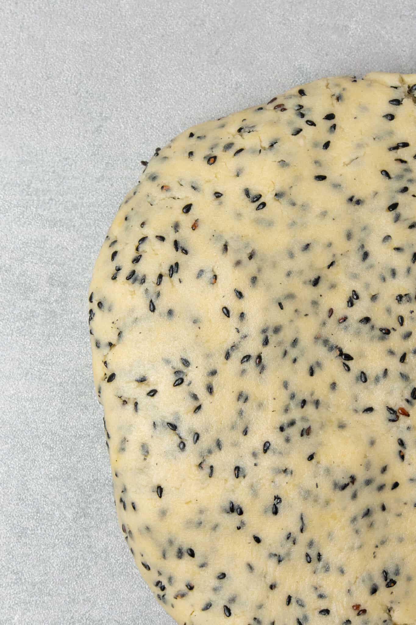 Black sesame Tart with Yuzu curd - Spatula Desserts