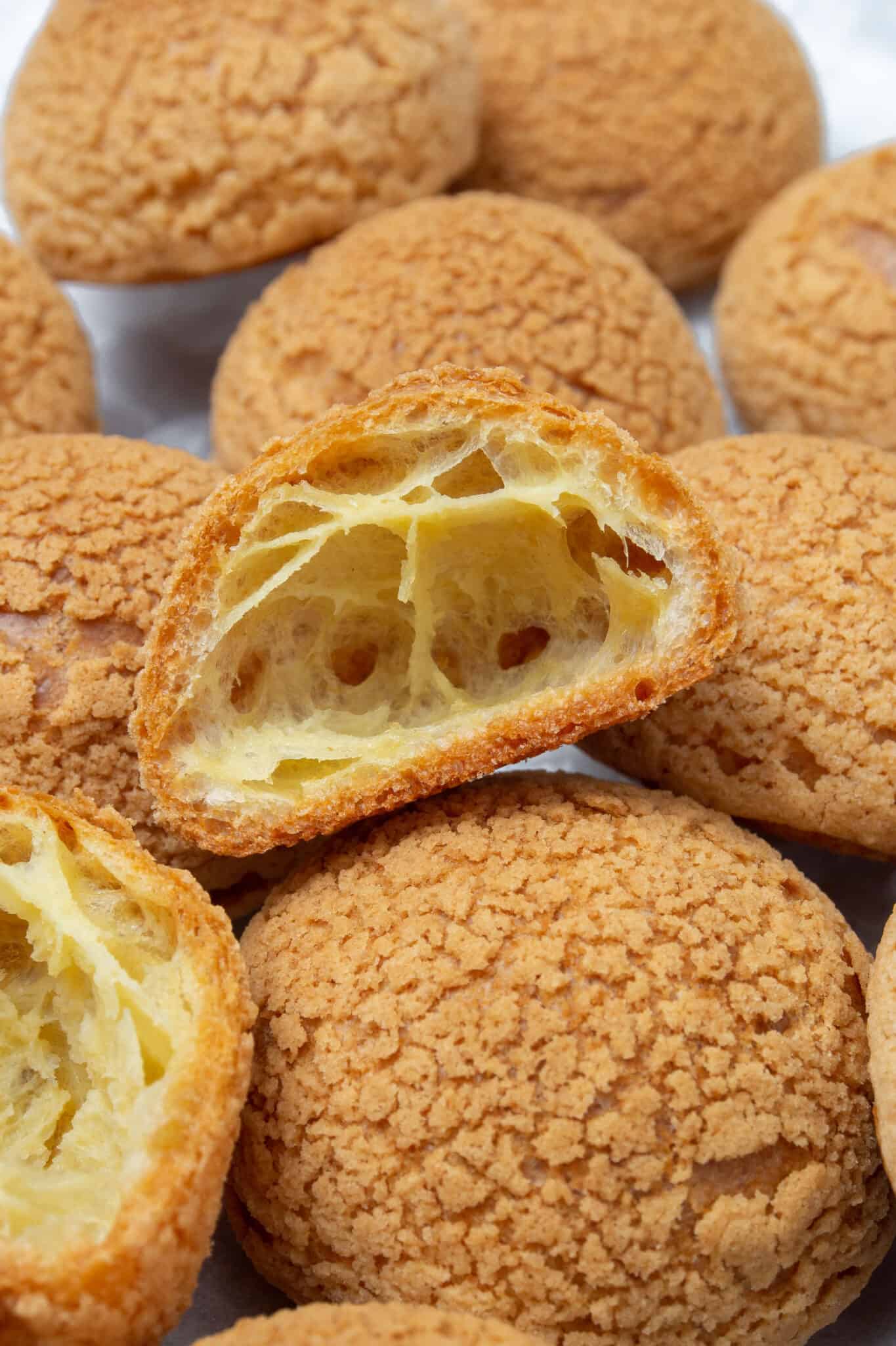 Choux Au Craquelin (Crispy Cream Puff) - Spatula Desserts