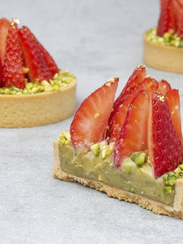 Mini Strawberry Custard Tarts - Spatula Desserts
