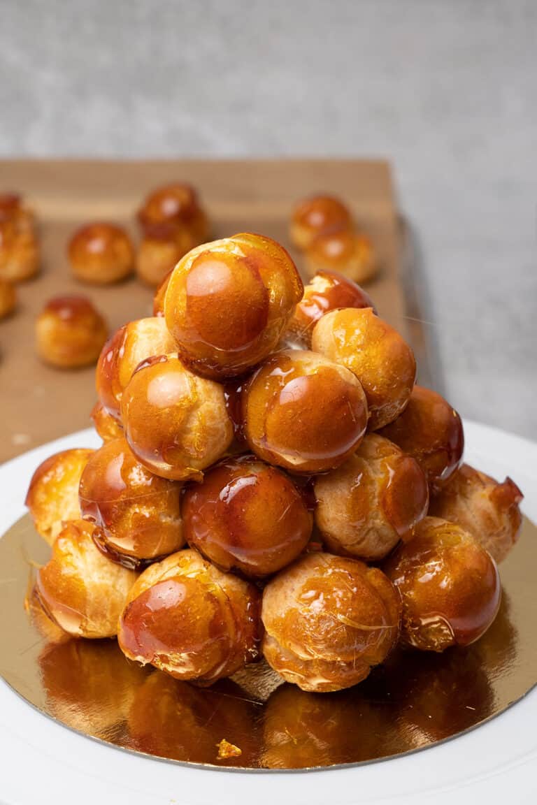 Croquembouche (VIDEO) - Spatula Desserts