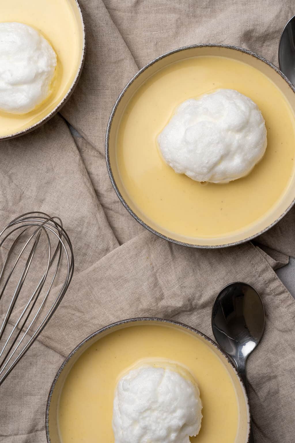 Floating Island Dessert (VIDEO) - Spatula Desserts