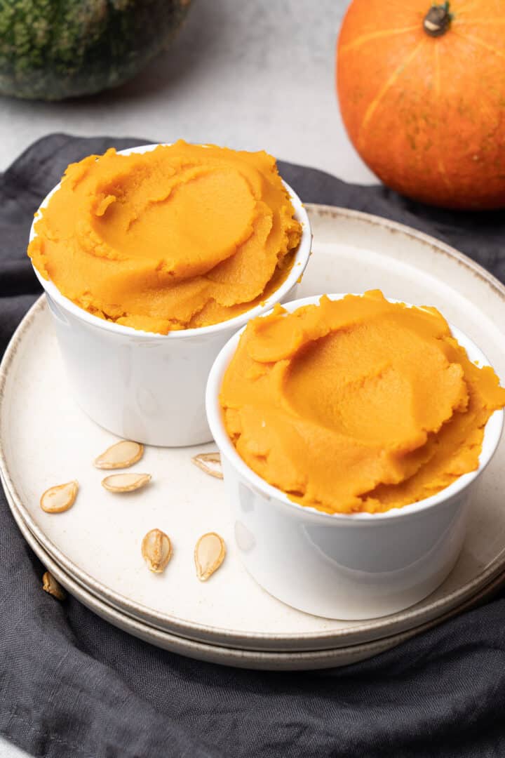 How to make pumpkin puree from scratch - Spatula Desserts