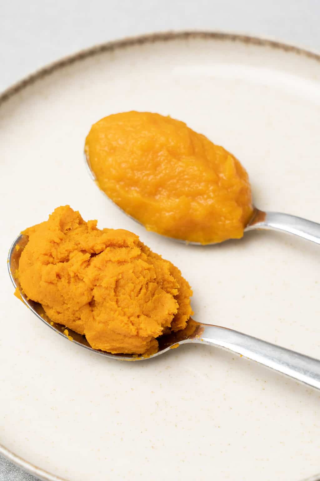 How to make pumpkin puree from scratch - Spatula Desserts