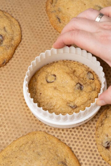 Why Are My Cookies Flat? And Learn How To Fix Them! 14 reasons & how to ...