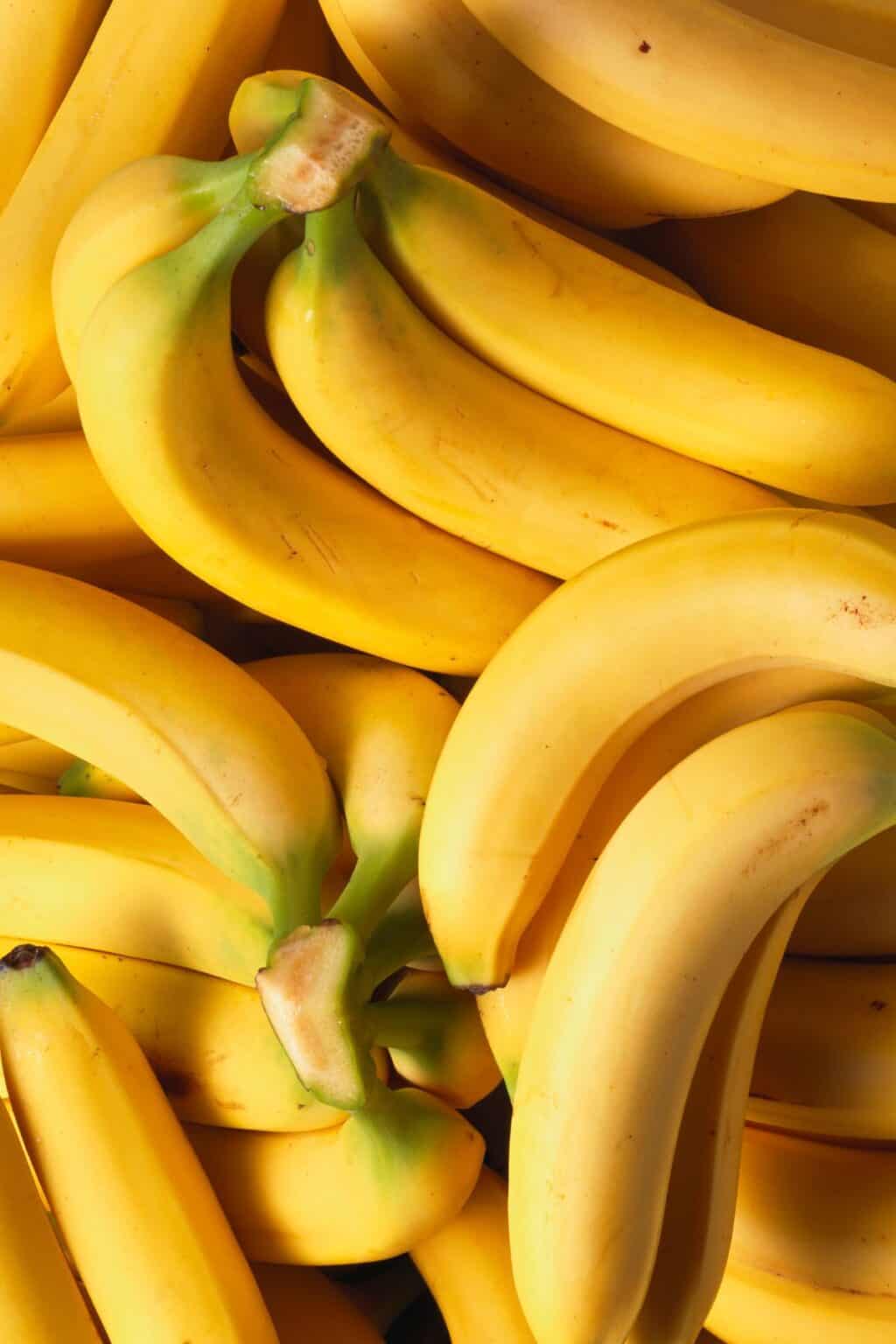 Top 35 Best Yellow Fruits - Spatula Desserts