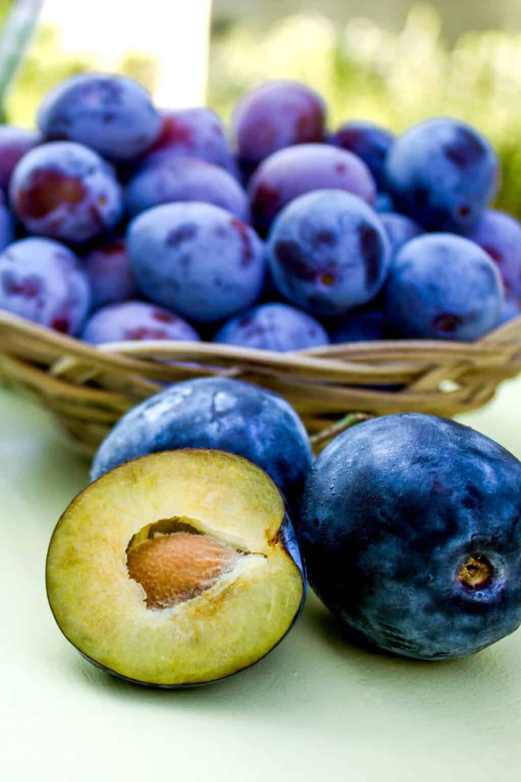 Top 25 Best Blue Fruits - Spatula Desserts