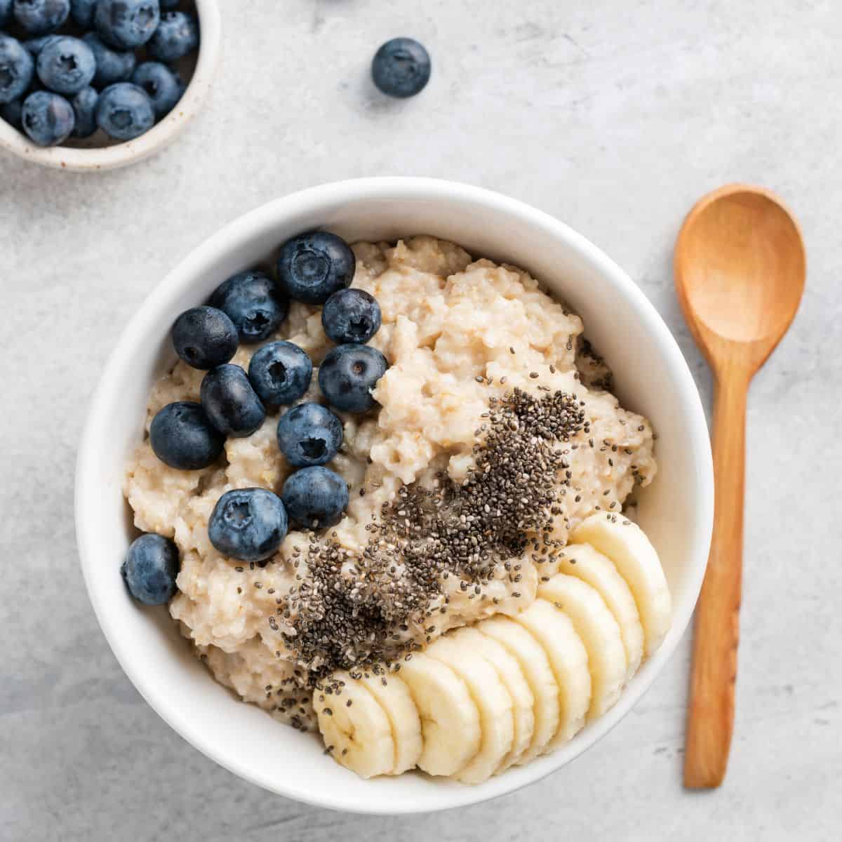 Porridge vs. Oatmeal - Spatula Desserts