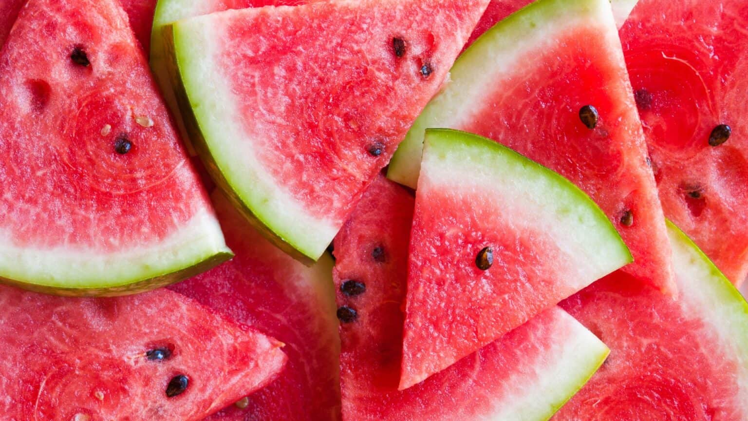 Hydrating foods you should be eating daily right now - Spatula Desserts