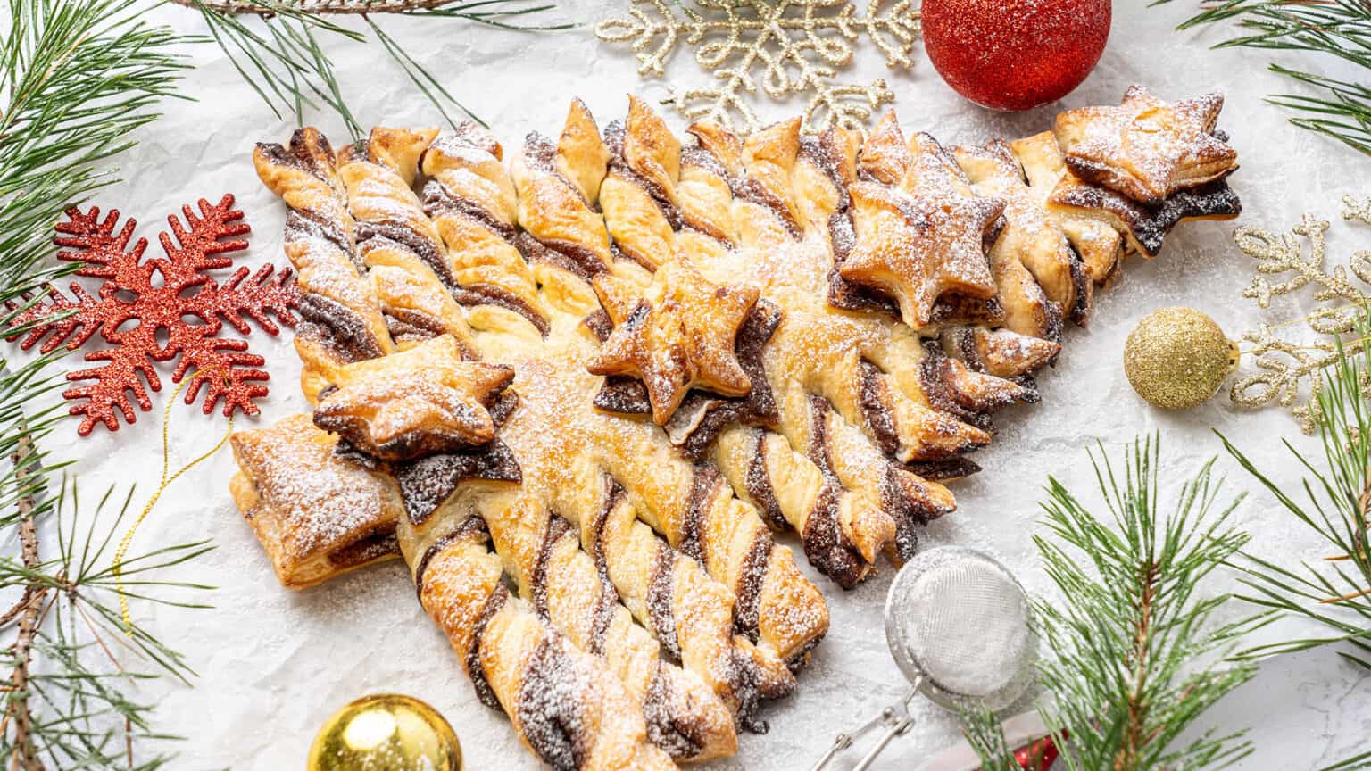 Nutella Puff Pastry Christmas Tree - Spatula Desserts