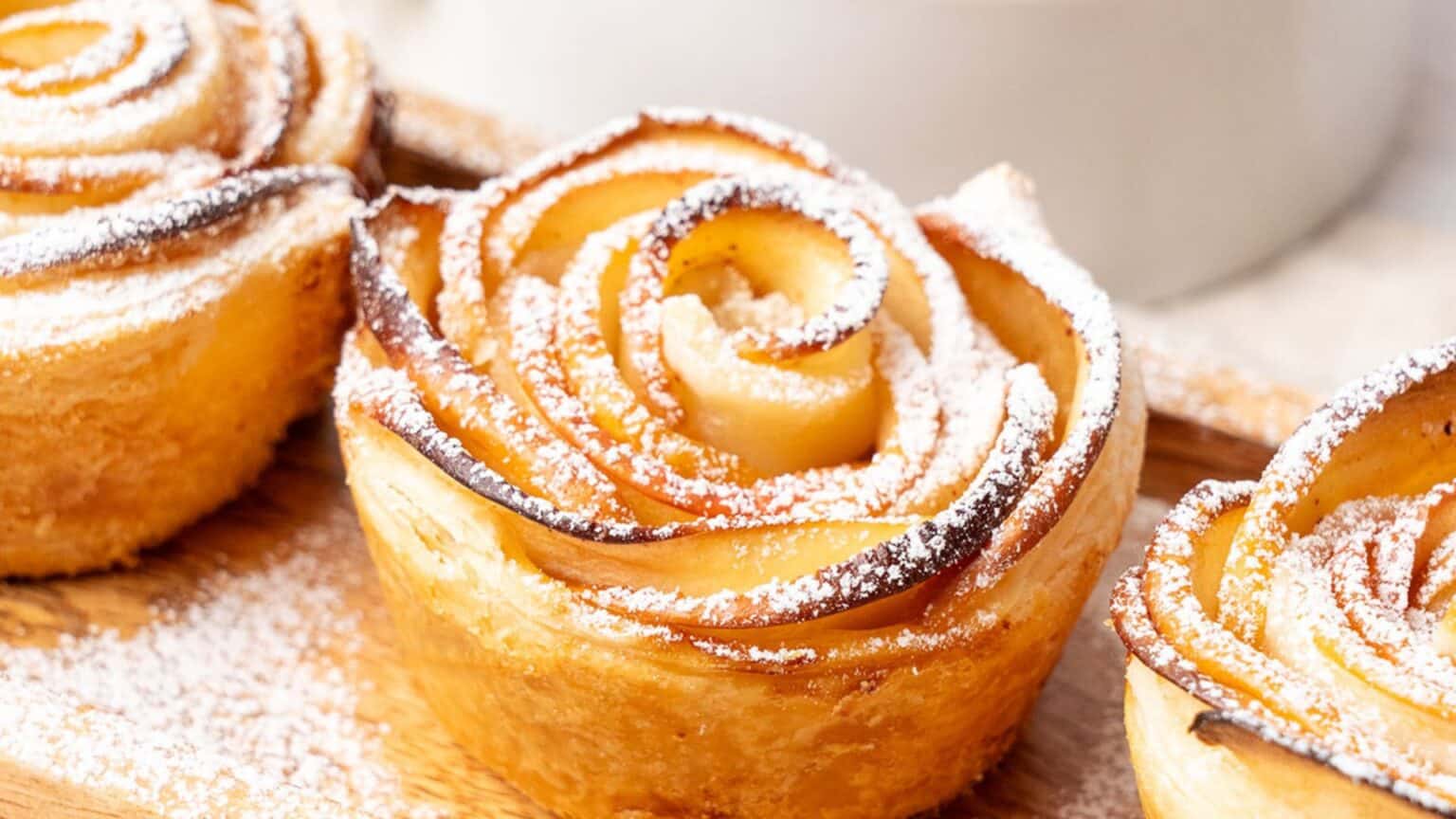 20 Easy & Impressive Desserts That Save the Day When Guests Drop By ...