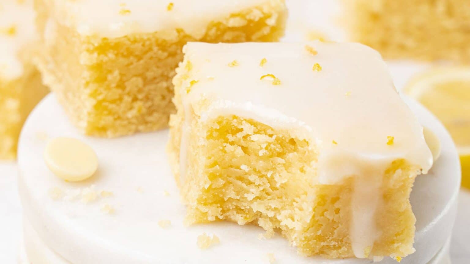 Lemon Brownies - Spatula Desserts