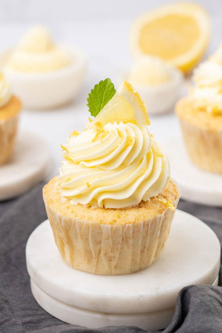 25+ Different Types Of Frosting For Cakes and Cupcakes - Spatula Desserts