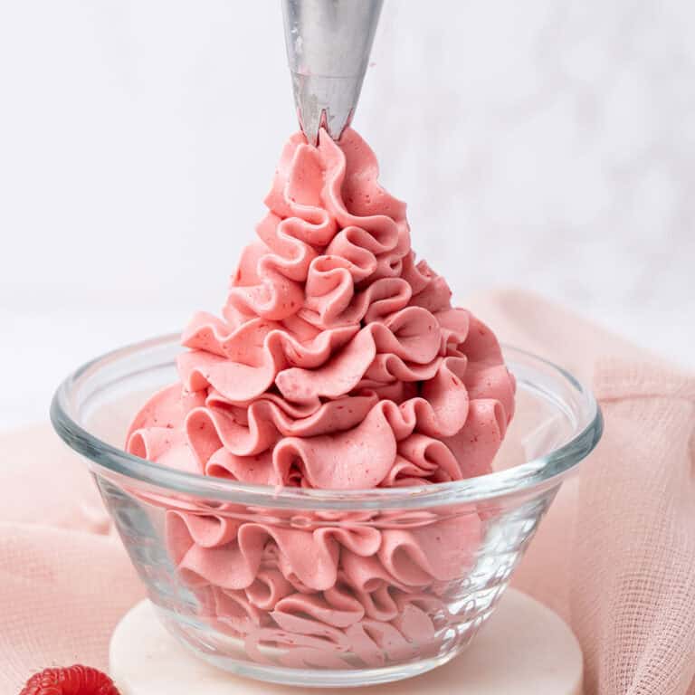 Raspberry Buttercream Frosting - Spatula Desserts