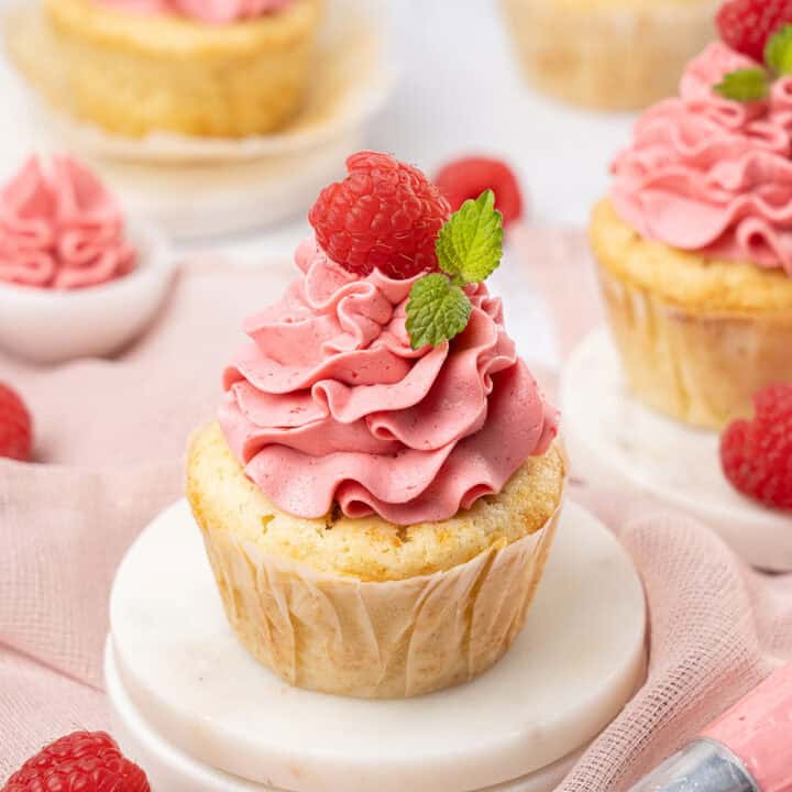 41+ Irresistible Spring Desserts That Will Brighten Your Days - Spatula ...