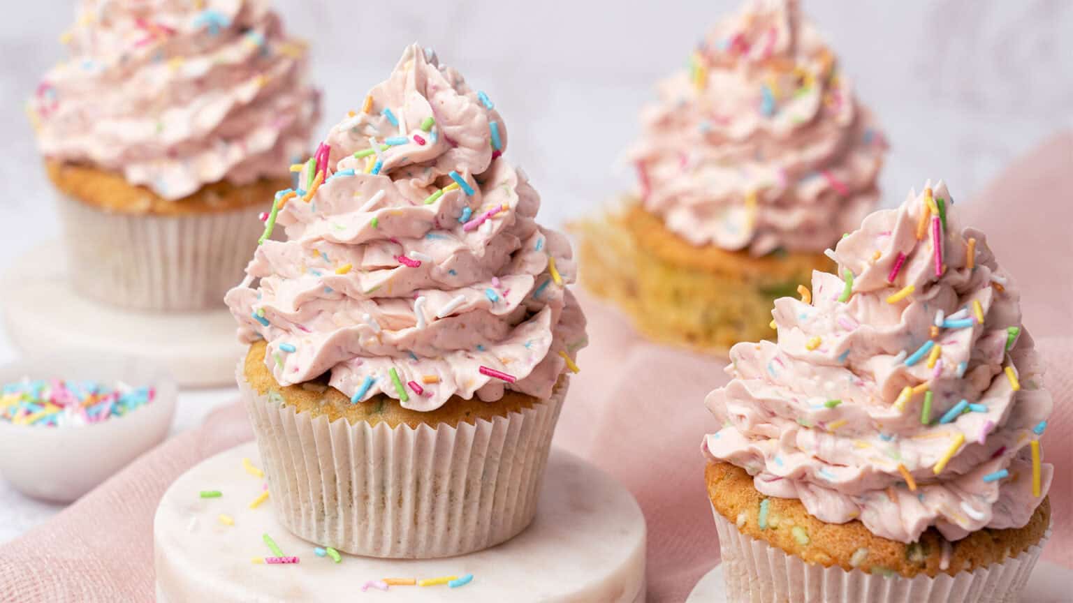 21 Homemade Cupcakes That Look Impressive Without Being Complicated ...