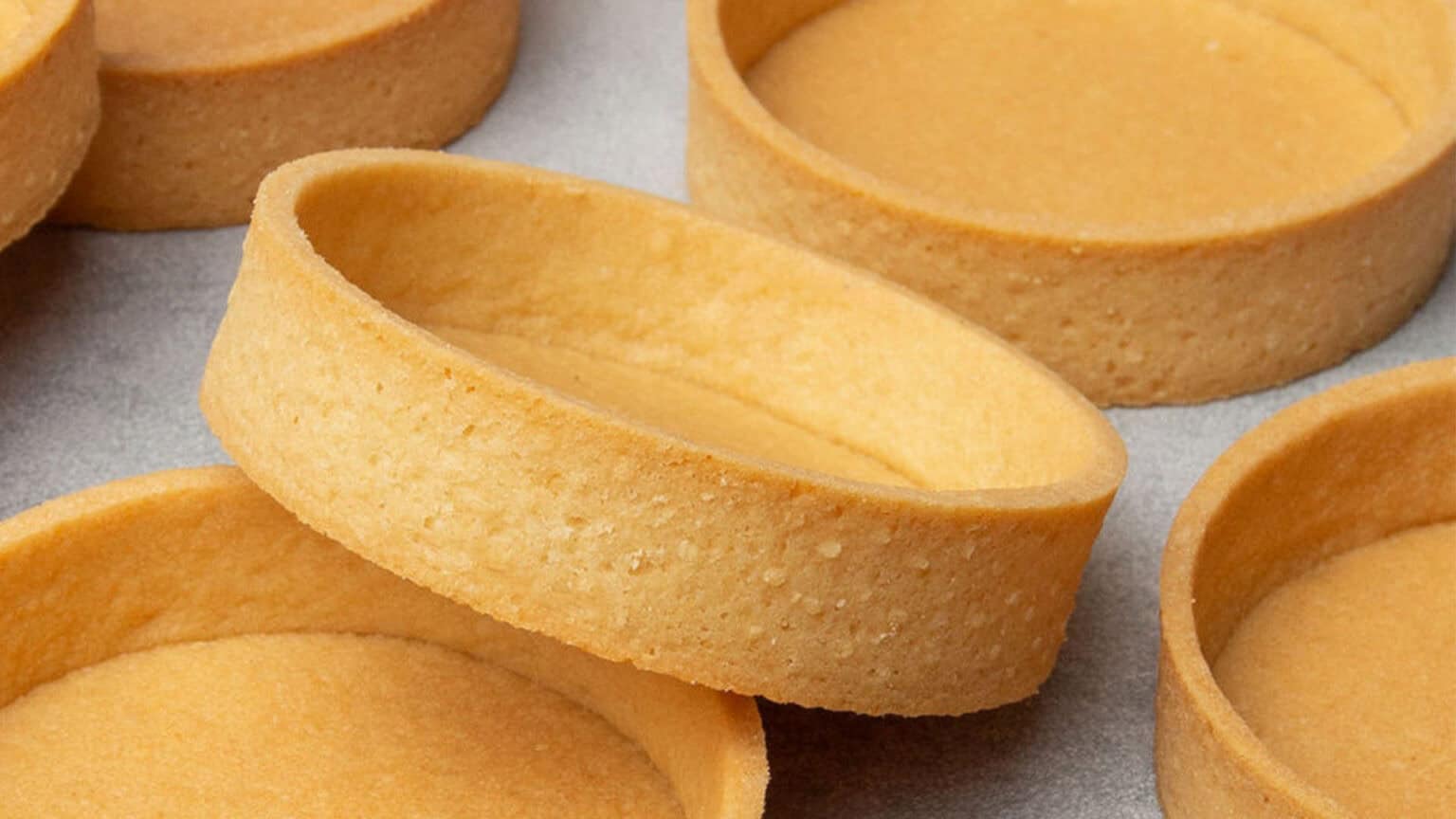 The BEST Pâte Sablée, Sweet Shortcrust Pastry Tart Shells - Spatula ...