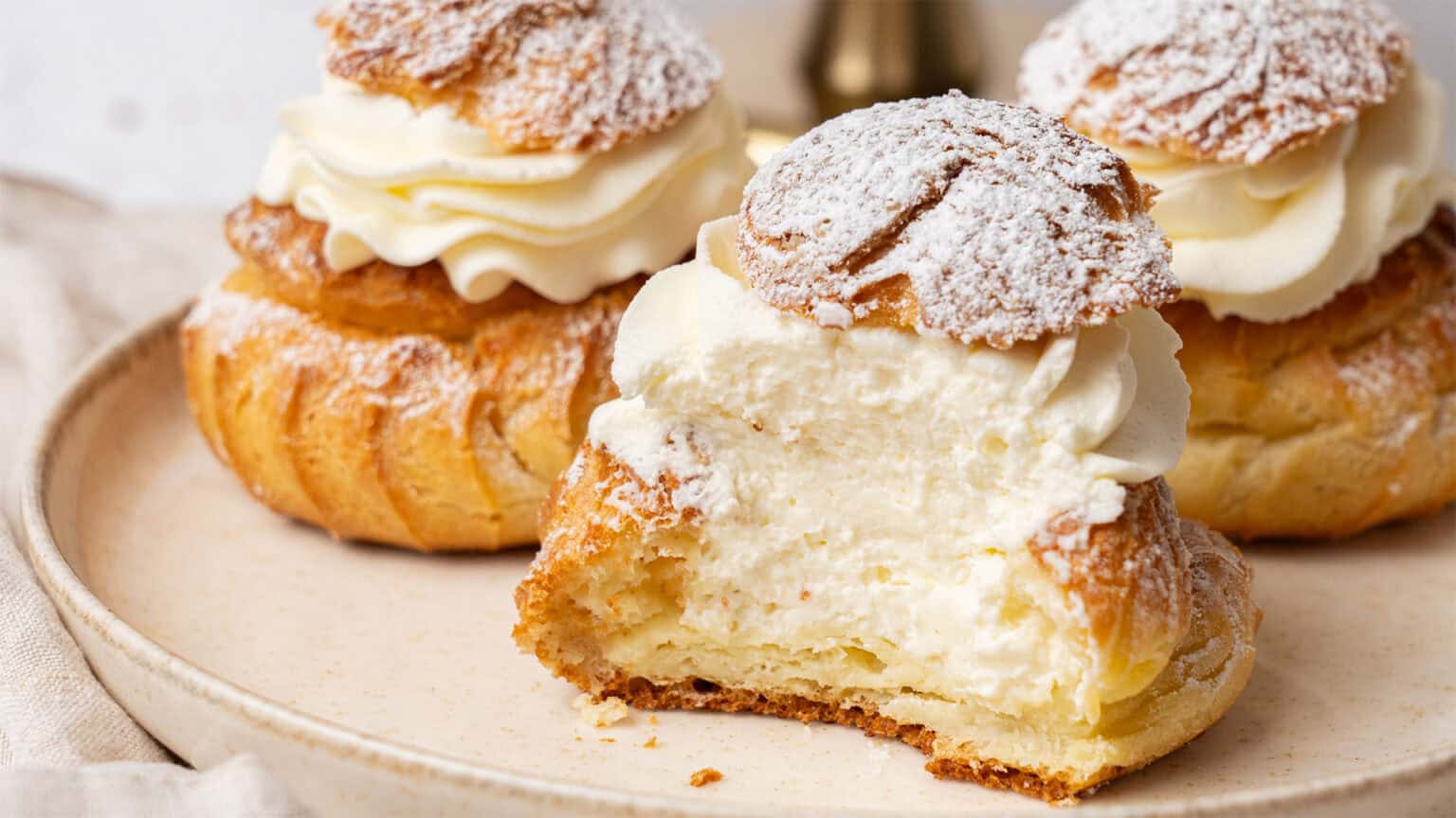 Cream Puffs Recipe - Spatula Desserts