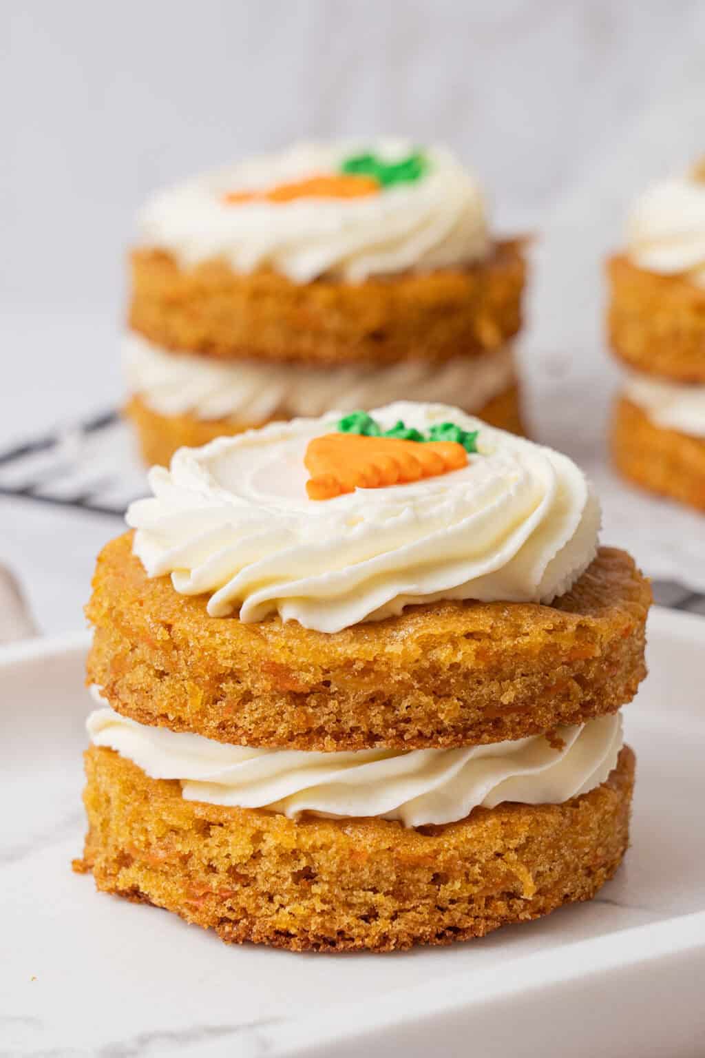 Mini Carrot Cakes - Spatula Desserts