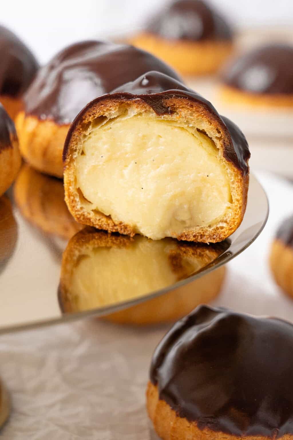 Profiteroles - Spatula Desserts